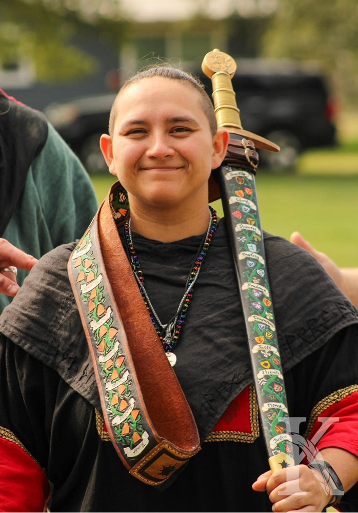 File:Runa Bjarki with Kings Blade of Honor - Photo by Kasjan.png ...