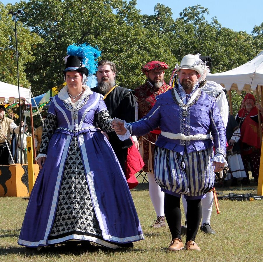 File:89th Crown - Photo by Zubeydah.jpg - Ansteorra History Wiki